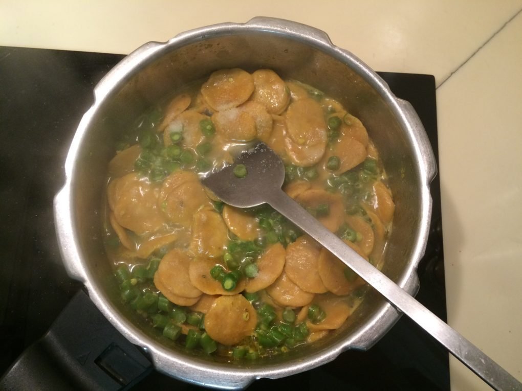 Fansi Dhokli Nu Shaak Flat Flour Dumplings In French Beans Gravy