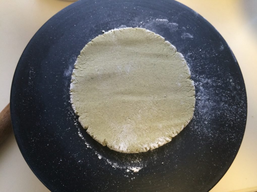 Lasaniya Bajri Rotla ( Pearl Millet Flatbread With Garlic) – Pepkitchen