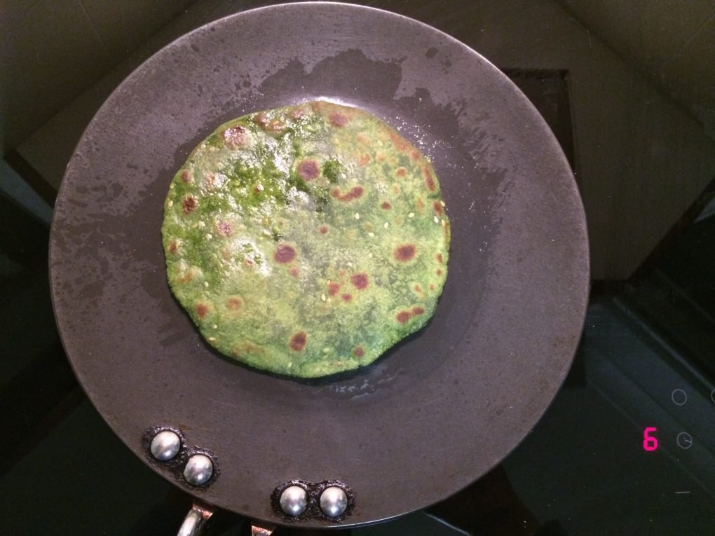 Palak Paratha (Spinach Flatbread) – Pepkitchen
