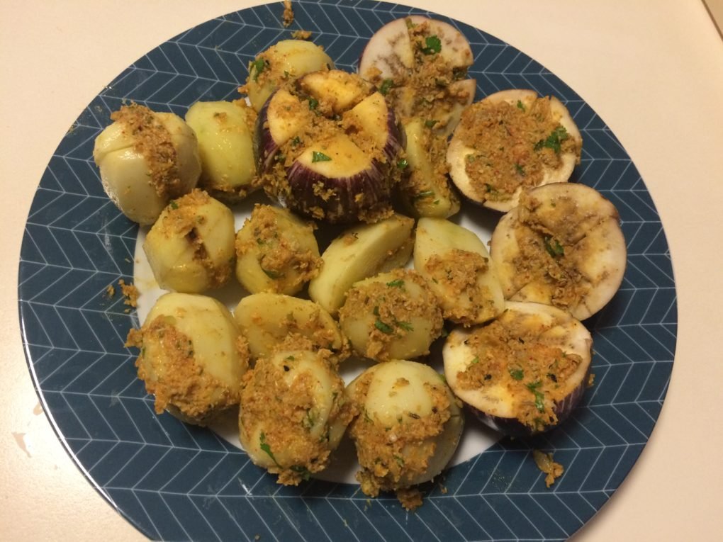 Kalonjiwale Bharwan Baigan Aloo – Pepkitchen