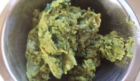 Tuvar Lilva Paratha (Pigeon Peas Stuffed Flatbread) – Pepkitchen