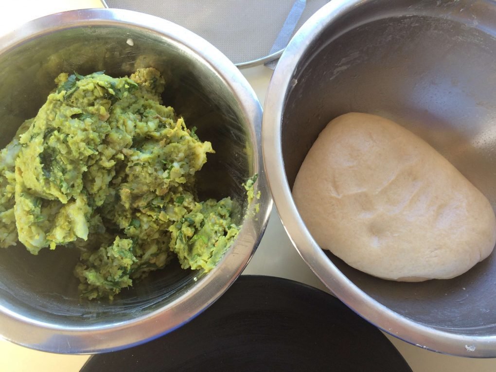 Tuvar Lilva Paratha (Pigeon Peas Stuffed Flatbread) – Pepkitchen