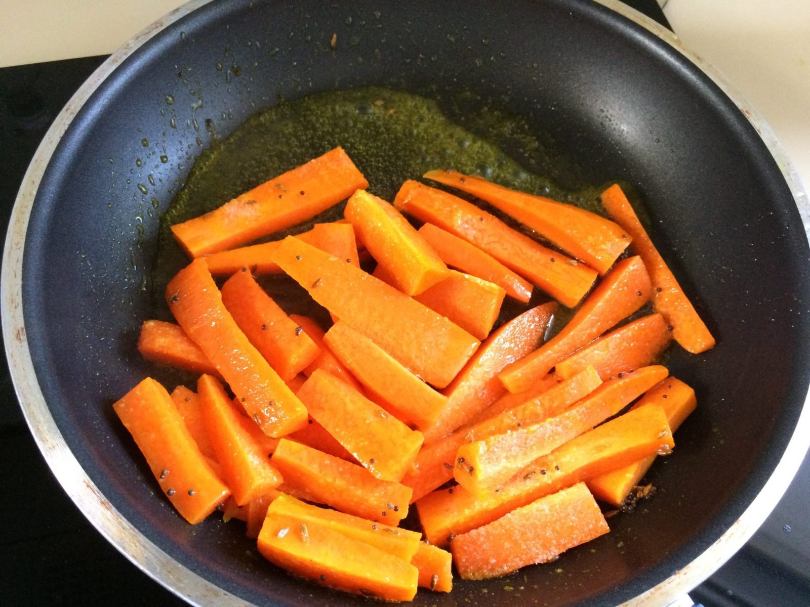 Capsicum carrot sambharo/Capsicum Carrot Stir Fry/Gajar Marcha Sambharo ...