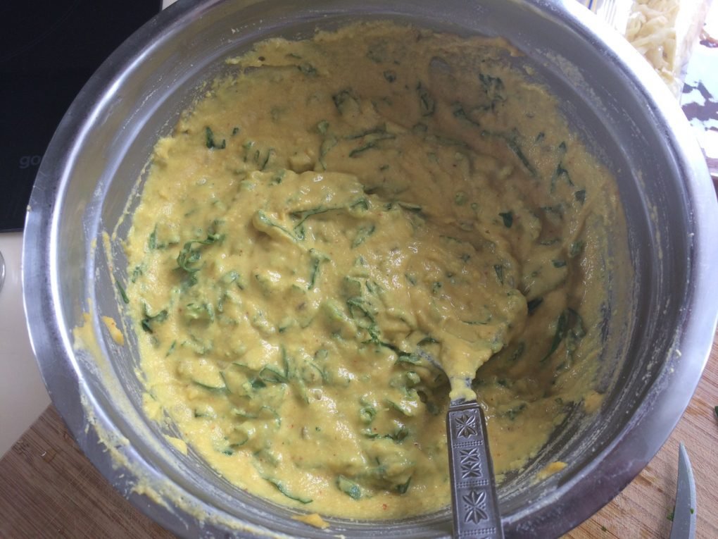 Less Oil Handvo Flour Palak Vada/Less Oil Mix flour Spinach fritters ...