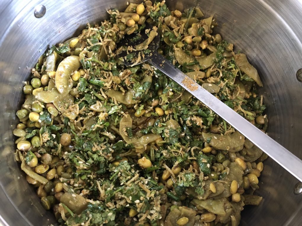 Undhiyu (Gujarati Style Mixed Vegetables) – Pepkitchen