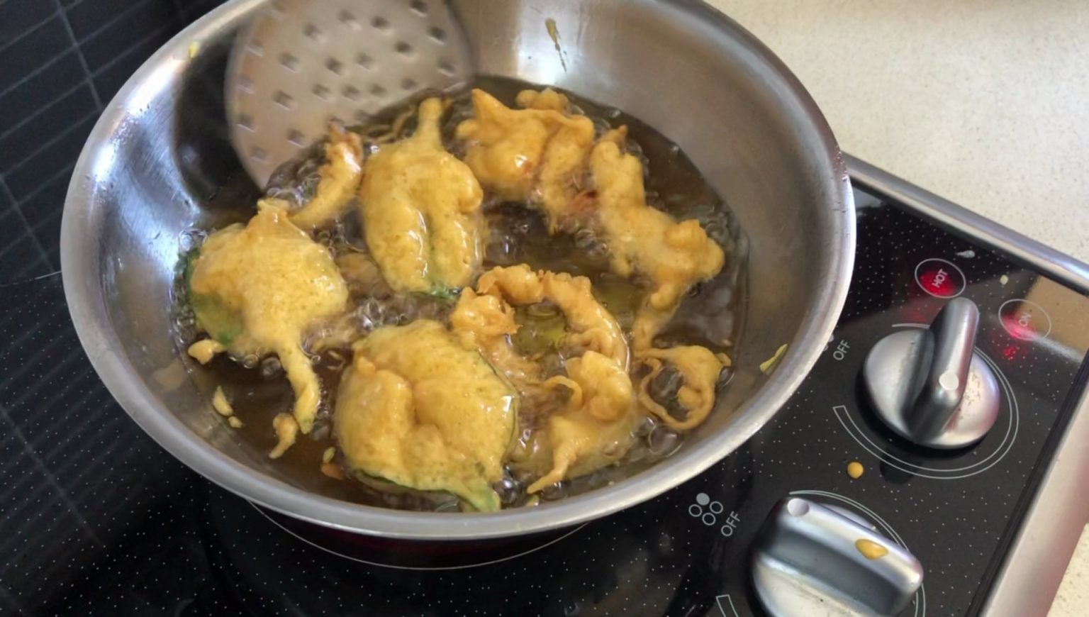 Mixed Bhajiya / Fritters – Pepkitchen