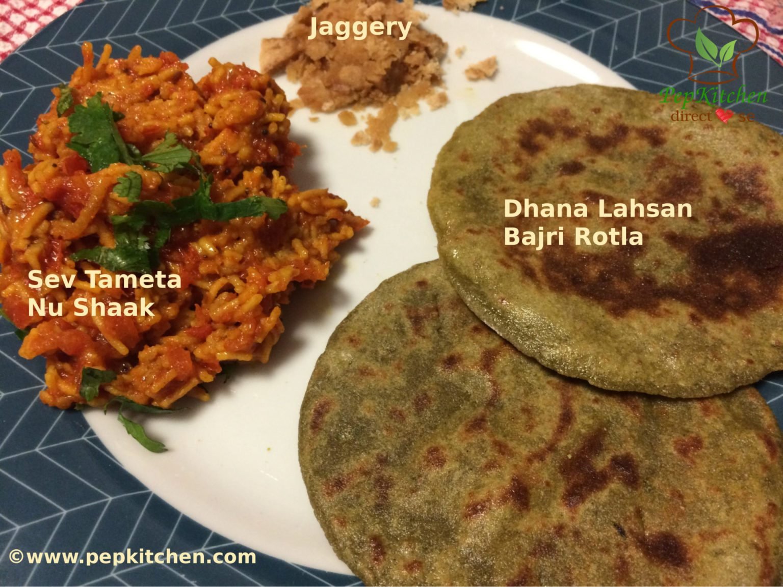Dhana Lahsan Bajri Rotla / Coriander Garlic Pearl Millet Flat Bread ...